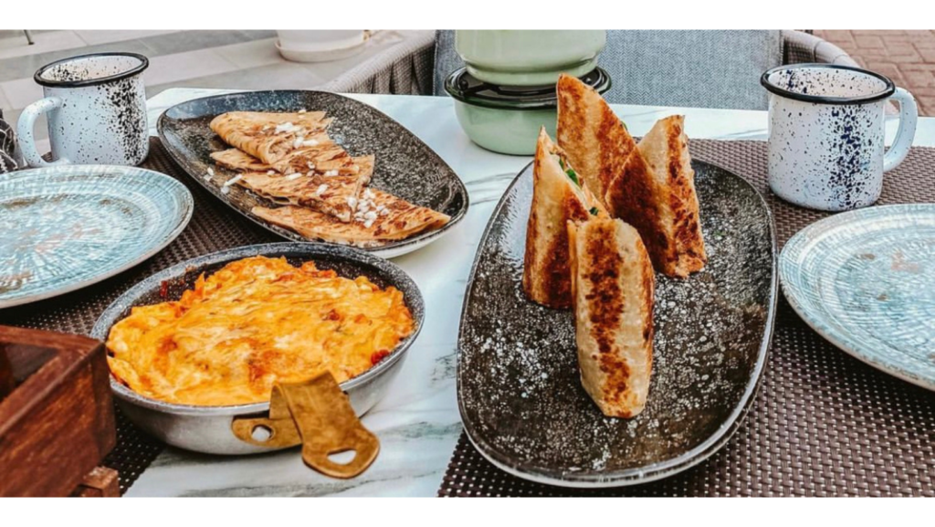 Top 10 spots for your favorite traditional Bahraini Breakfast | Local ...